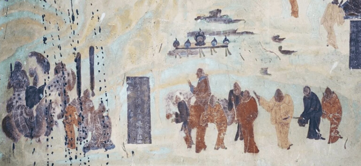 Which caves of Dunhuang’s Mogao Caves are worth visiting?